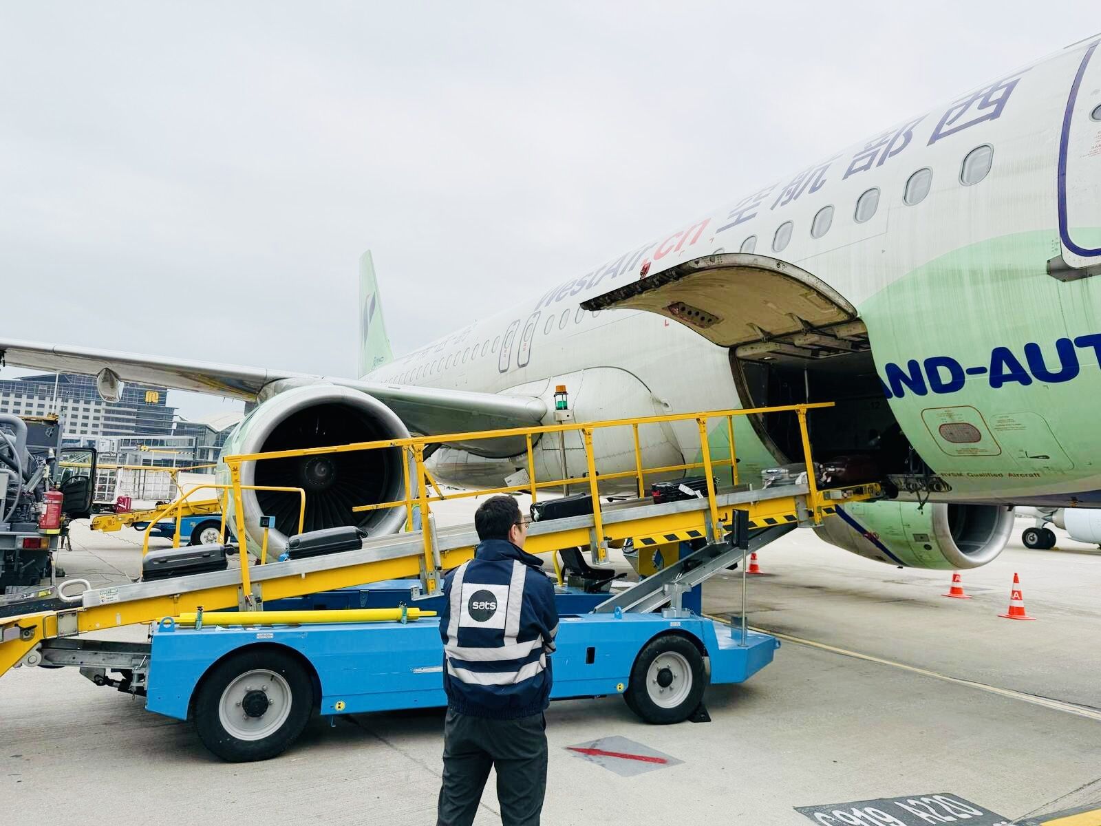 新翔香港與西部航空正式建立全新合作夥伴關系 | SATS GATEWAY